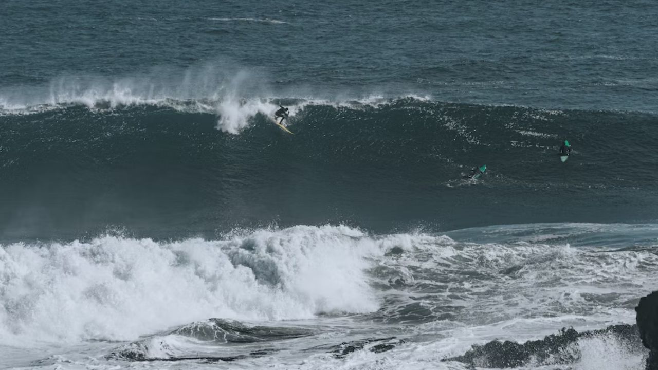 Surfing Guide to Pichilemu (Chile) - Best Locations & Pro Tips