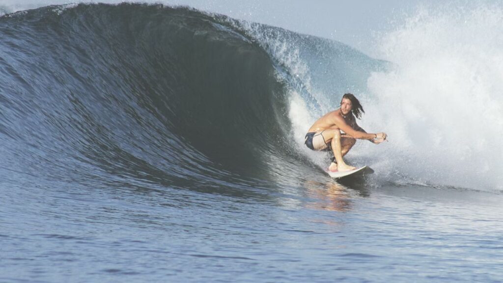 Top 10 Hardest & Most Dangerous Surfing Locations Worldwide